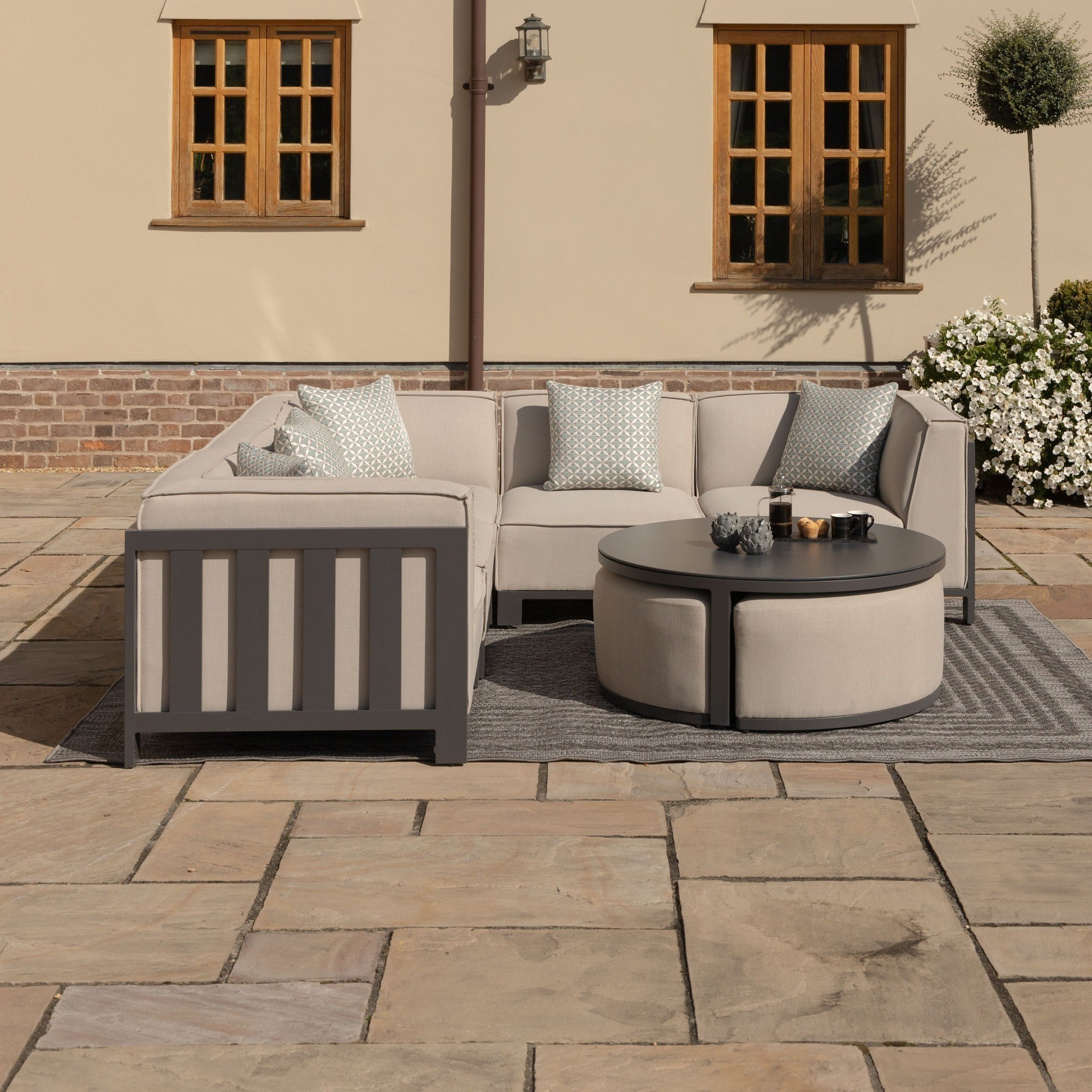 IBIZA Small Corner Sofa Set with round coffee table – Gardenbox